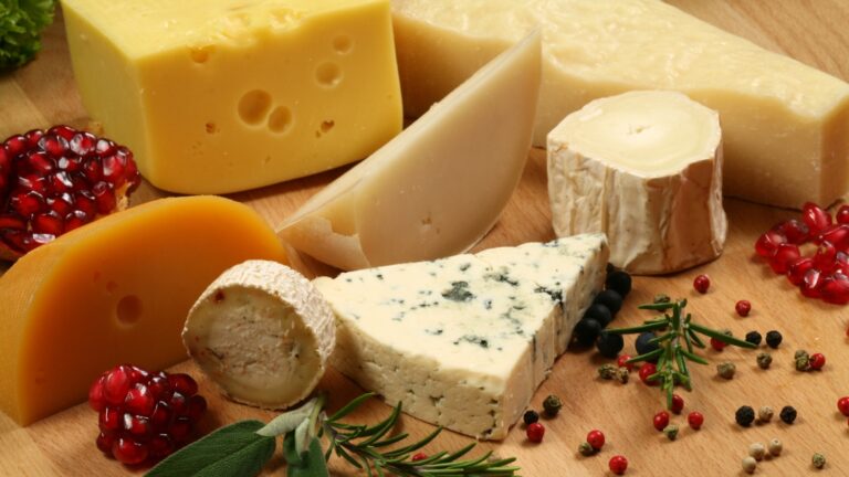 Sheep Cheese Vs Goat Cheese: Ultimate Dairy Delight ...